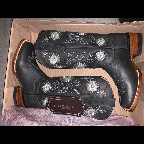Jr. Robert 2010 | Shoes | Jr Robert 20 Botas Boots | Poshmark